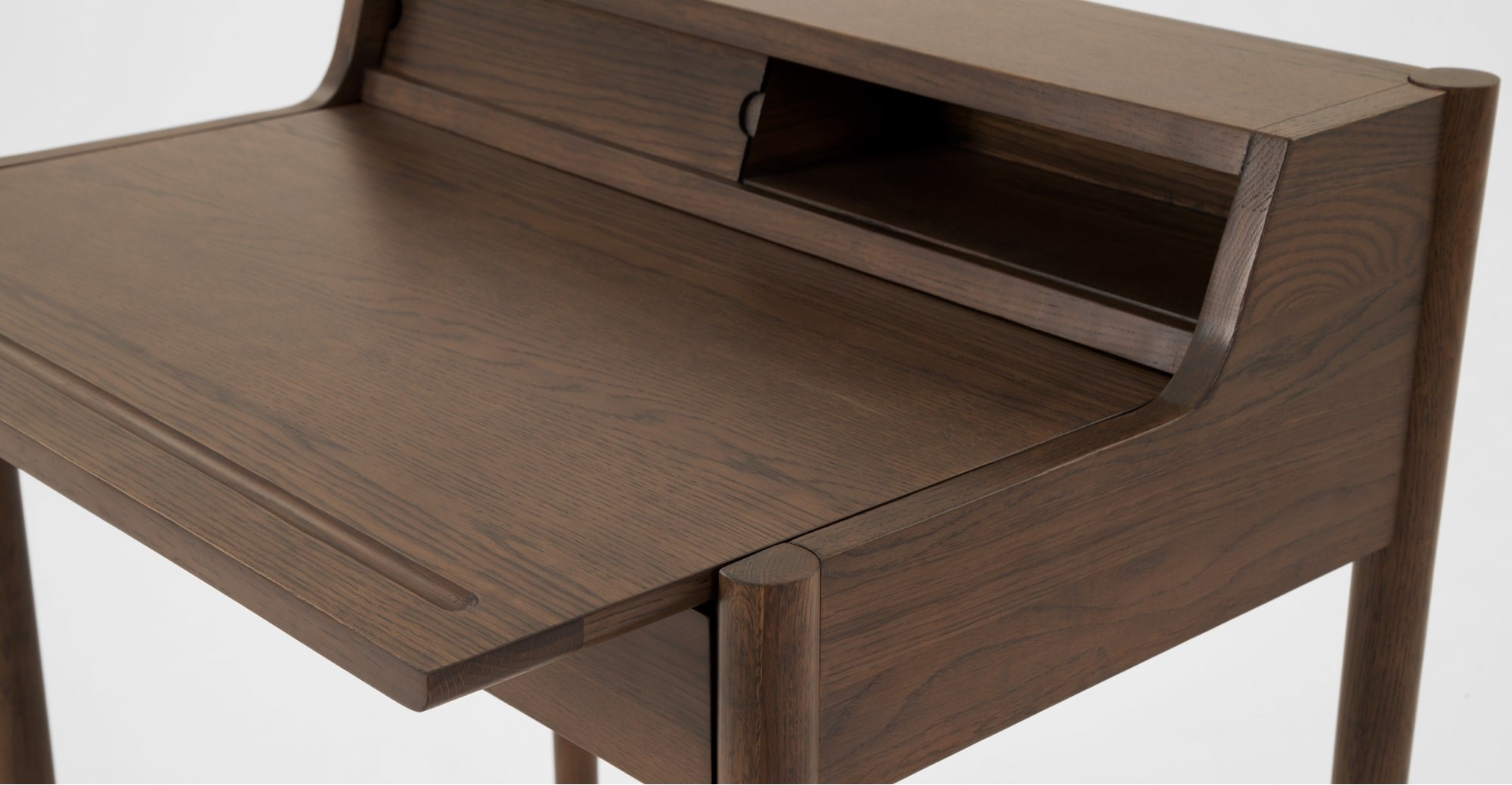 LEONIE Compact Desk Dark Stain Oak - Desks & computer desks - Furniture ...